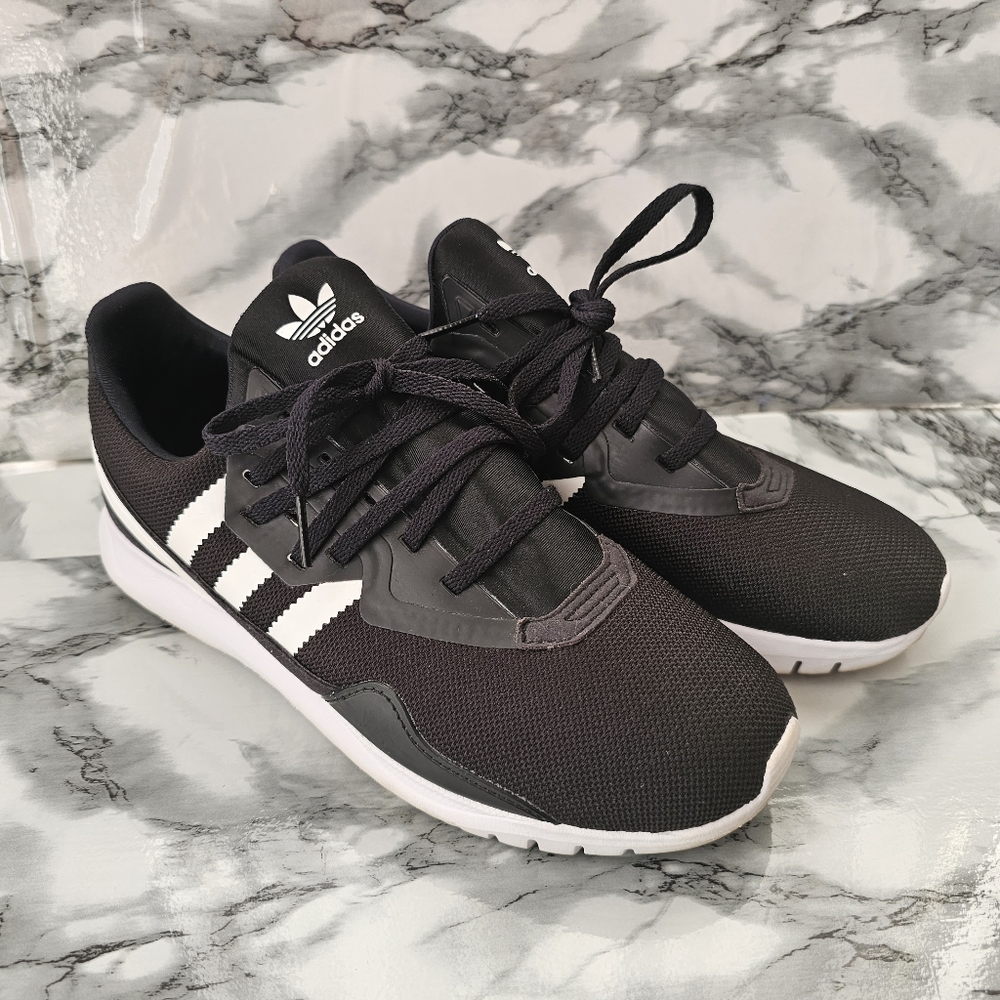 Adidas Originals Flex Athletic Sneakers Size 6 - Gem